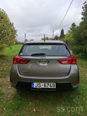 Pelēks Toyota Auris 2014 Cēsis, ar dzinēja tilpumu 1.60 L un nobraukumu 185 tūkst. km par 6500 €, foto 6 vietnē AUTOMOTO.COM.LV