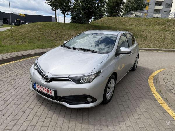 Pelēks Toyota Auris 2015 Viļņa, ar dzinēja tilpumu 1.60 L un nobraukumu 273 tūkst. km par 4900 €, foto 7 vietnē AUTOMOTO.COM.LV