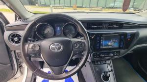 Pelēks Toyota Auris 2015 Šauļi, ar dzinēja tilpumu 1.80 L un nobraukumu 235 tūkst. km par 9700 €, foto 17 vietnē AUTOMOTO.COM.LV