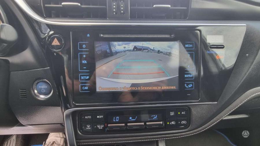 Pelēks Toyota Auris 2015 Šauļi, ar dzinēja tilpumu 1.80 L un nobraukumu 235 tūkst. km par 9700 €, foto 18 vietnē AUTOMOTO.COM.LV