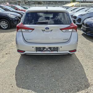 Серый Тойота Аурис 2015 в Каунас, объемом двигателя 1.80 л и пробегом 280 тыс. км за 8250 €, фото 6 на AUTOMOTO.COM.LV