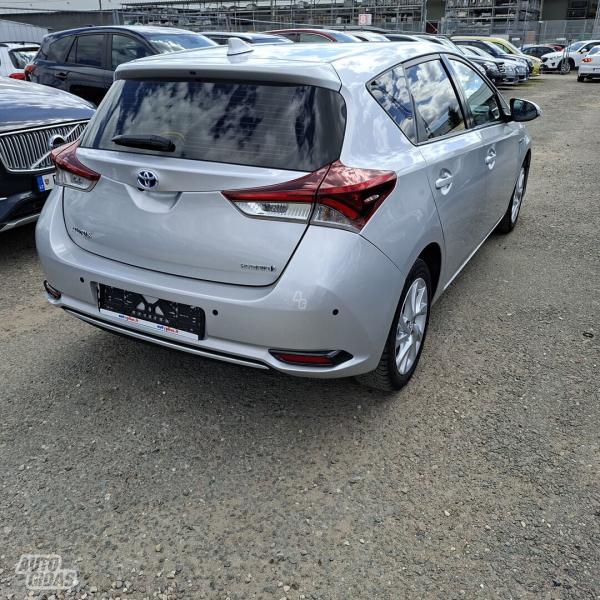 Grey Toyota Auris 2015 in Kaunas, with an engine capacity of 1.80 L and mileage of 280 thousand km for 8250 €, photo 10 on AUTOMOTO.COM.LV