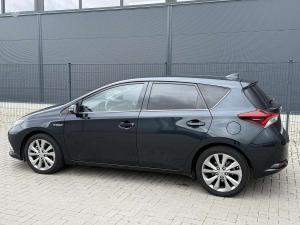 Grey Toyota Auris 2015 in Kaunas, with an engine capacity of 1.80 L and mileage of 230 thousand km for 6200 €, photo 4 on AUTOMOTO.COM.LV