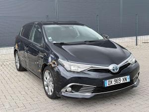 Grey Toyota Auris 2015 in Kaunas, with an engine capacity of 1.80 L and mileage of 230 thousand km for 6200 €, photo 13 on AUTOMOTO.COM.LV