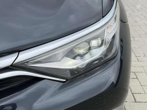 Grey Toyota Auris 2015 in Kaunas, with an engine capacity of 1.80 L and mileage of 230 thousand km for 6200 €, photo 20 on AUTOMOTO.COM.LV