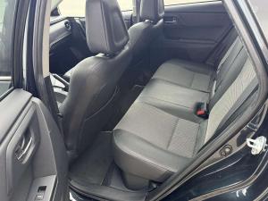 Grey Toyota Auris 2015 in Kaunas, with an engine capacity of 1.80 L and mileage of 230 thousand km for 6200 €, photo 27 on AUTOMOTO.COM.LV