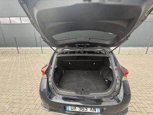 Grey Toyota Auris 2015 in Kaunas, with an engine capacity of 1.80 L and mileage of 230 thousand km for 6200 €, photo 28 on AUTOMOTO.COM.LV