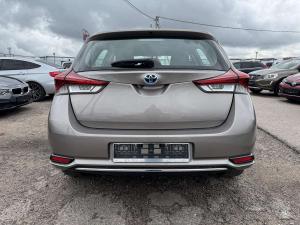 Pelēks Toyota Auris 2015 Kauņa, ar dzinēja tilpumu 1.80 L un nobraukumu 71 tūkst. km par 12990 €, foto 6 vietnē AUTOMOTO.COM.LV