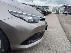 Pelēks Toyota Auris 2015 Kauņa, ar dzinēja tilpumu 1.80 L un nobraukumu 71 tūkst. km par 12990 €, foto 20 vietnē AUTOMOTO.COM.LV