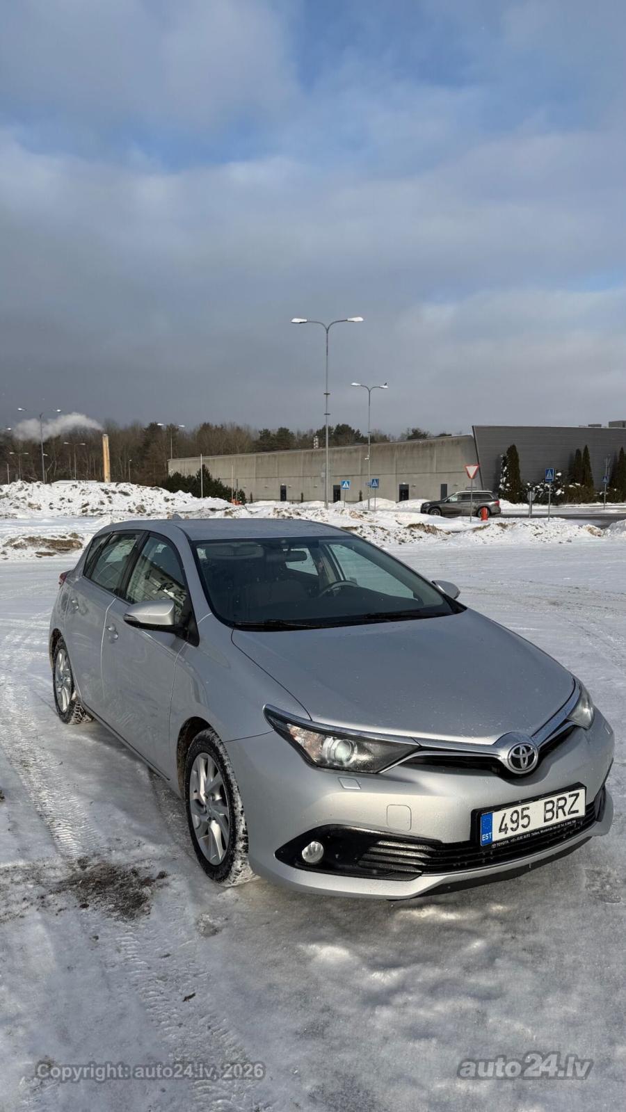 Pelēks Toyota Auris 2016 Tallina, ar dzinēja tilpumu 1.60 L un nobraukumu 215 tūkst. km par 8400 €, foto 2 vietnē AUTOMOTO.COM.LV