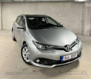 Grey Toyota Auris 2016 in Tallinn, with an engine capacity of 1.60 L and mileage of 167 thousand km for 10890 €, photo 3 on AUTOMOTO.COM.LV
