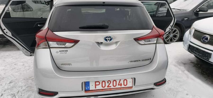 Pelēks Toyota Auris 2016 Viļņa, ar dzinēja tilpumu 1.80 L un nobraukumu 207 tūkst. km par 9900 €, foto 28 vietnē AUTOMOTO.COM.LV
