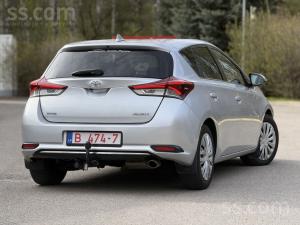 Pelēks Toyota Auris 2016 Rīga, ar dzinēja tilpumu 1.60 L un nobraukumu 0 tūkst. km par 6970 €, foto 3 vietnē AUTOMOTO.COM.LV