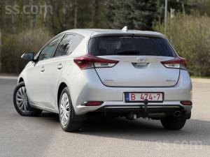 Pelēks Toyota Auris 2016 Rīga, ar dzinēja tilpumu 1.60 L un nobraukumu 0 tūkst. km par 6970 €, foto 4 vietnē AUTOMOTO.COM.LV