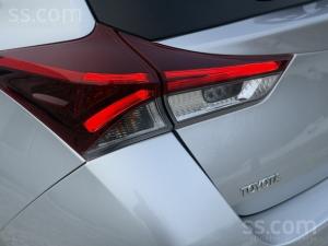 Pelēks Toyota Auris 2016 Rīga, ar dzinēja tilpumu 1.60 L un nobraukumu 0 tūkst. km par 6970 €, foto 7 vietnē AUTOMOTO.COM.LV