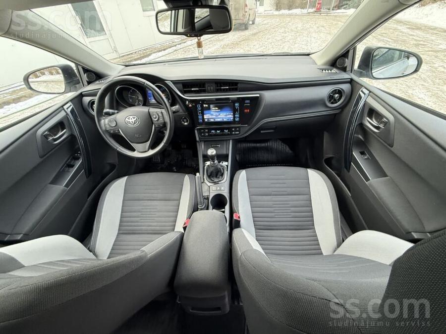 Pelēks Toyota Auris 2016 Rīga, ar dzinēja tilpumu 1.60 L un nobraukumu 0 tūkst. km par 6970 €, foto 18 vietnē AUTOMOTO.COM.LV