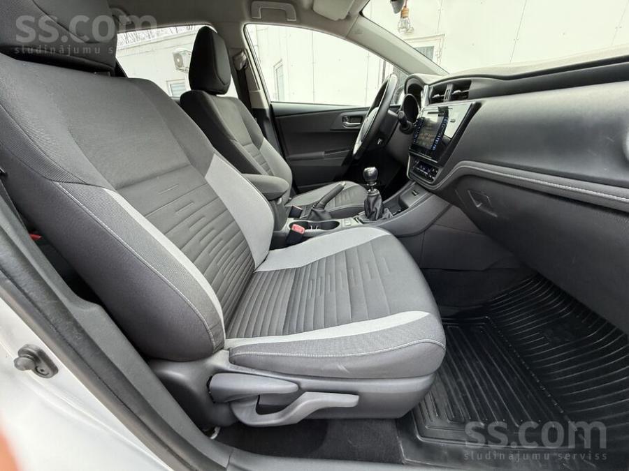 Pelēks Toyota Auris 2016 Rīga, ar dzinēja tilpumu 1.60 L un nobraukumu 0 tūkst. km par 6970 €, foto 19 vietnē AUTOMOTO.COM.LV