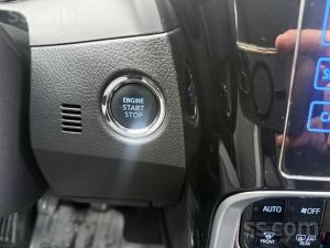 Pelēks Toyota Auris 2016 Rīga, ar dzinēja tilpumu 1.60 L un nobraukumu 0 tūkst. km par 6970 €, foto 24 vietnē AUTOMOTO.COM.LV