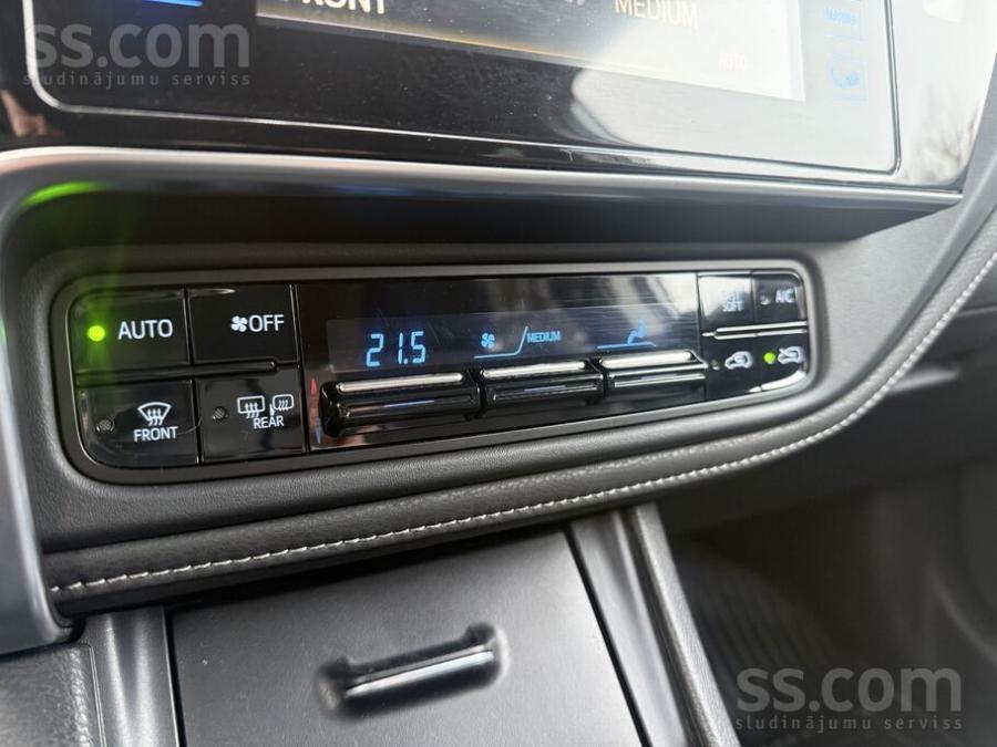 Pelēks Toyota Auris 2016 Rīga, ar dzinēja tilpumu 1.60 L un nobraukumu 0 tūkst. km par 6970 €, foto 26 vietnē AUTOMOTO.COM.LV