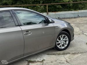 Серый Тойота Аурис 2016 в Вильнюс, объемом двигателя 1.80 л и пробегом 248 тыс. км за 10600 €, фото 19 на AUTOMOTO.COM.LV