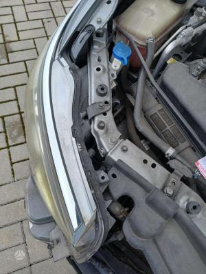 Grey Toyota Auris 2016 in Taurage, with an engine capacity of 1.80 L and mileage of 277 thousand km for 3300 €, photo 18 on AUTOMOTO.COM.LV