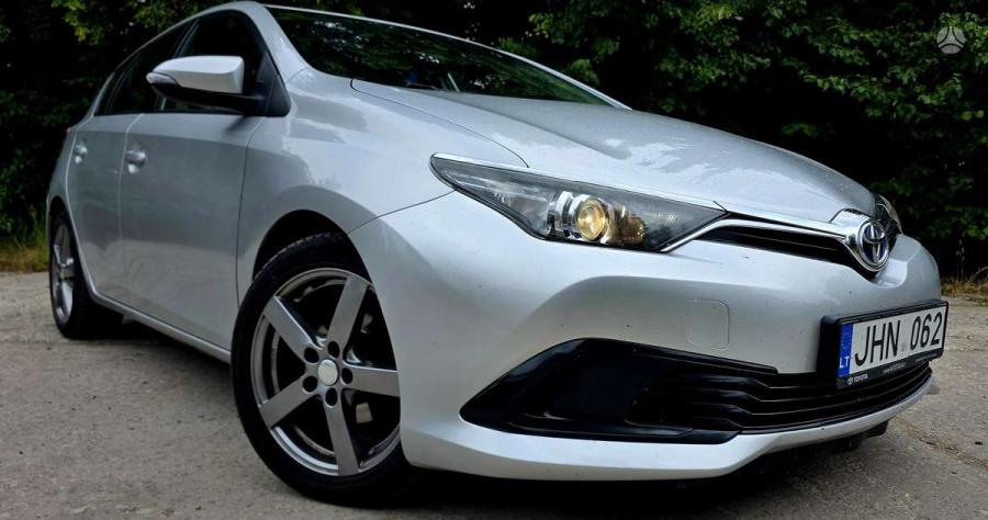 Pelēks Toyota Auris 2016 Šauļi, ar dzinēja tilpumu 1.36 L un nobraukumu 240 tūkst. km par 5150 €, foto 1 vietnē AUTOMOTO.COM.LV
