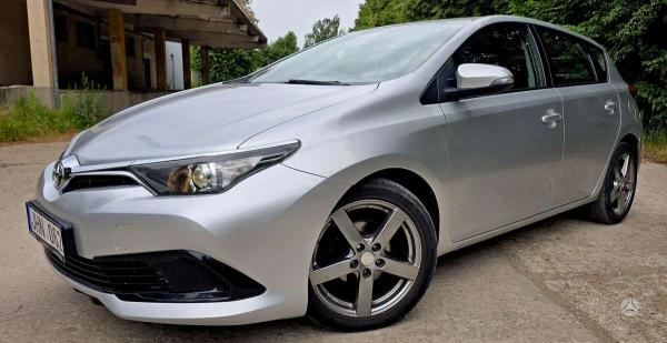 Pelēks Toyota Auris 2016 Šauļi, ar dzinēja tilpumu 1.36 L un nobraukumu 240 tūkst. km par 5150 €, foto 9 vietnē AUTOMOTO.COM.LV