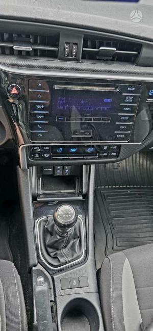 Pelēks Toyota Auris 2016 Šauļi, ar dzinēja tilpumu 1.36 L un nobraukumu 240 tūkst. km par 5150 €, foto 21 vietnē AUTOMOTO.COM.LV