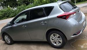 Pelēks Toyota Auris 2016 Viļņa, ar dzinēja tilpumu 1.80 L un nobraukumu 120 tūkst. km par 10499 €, foto 10 vietnē AUTOMOTO.COM.LV