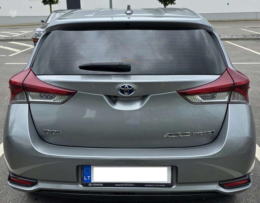 Pelēks Toyota Auris 2016 Viļņa, ar dzinēja tilpumu 1.80 L un nobraukumu 120 tūkst. km par 10499 €, foto 12 vietnē AUTOMOTO.COM.LV