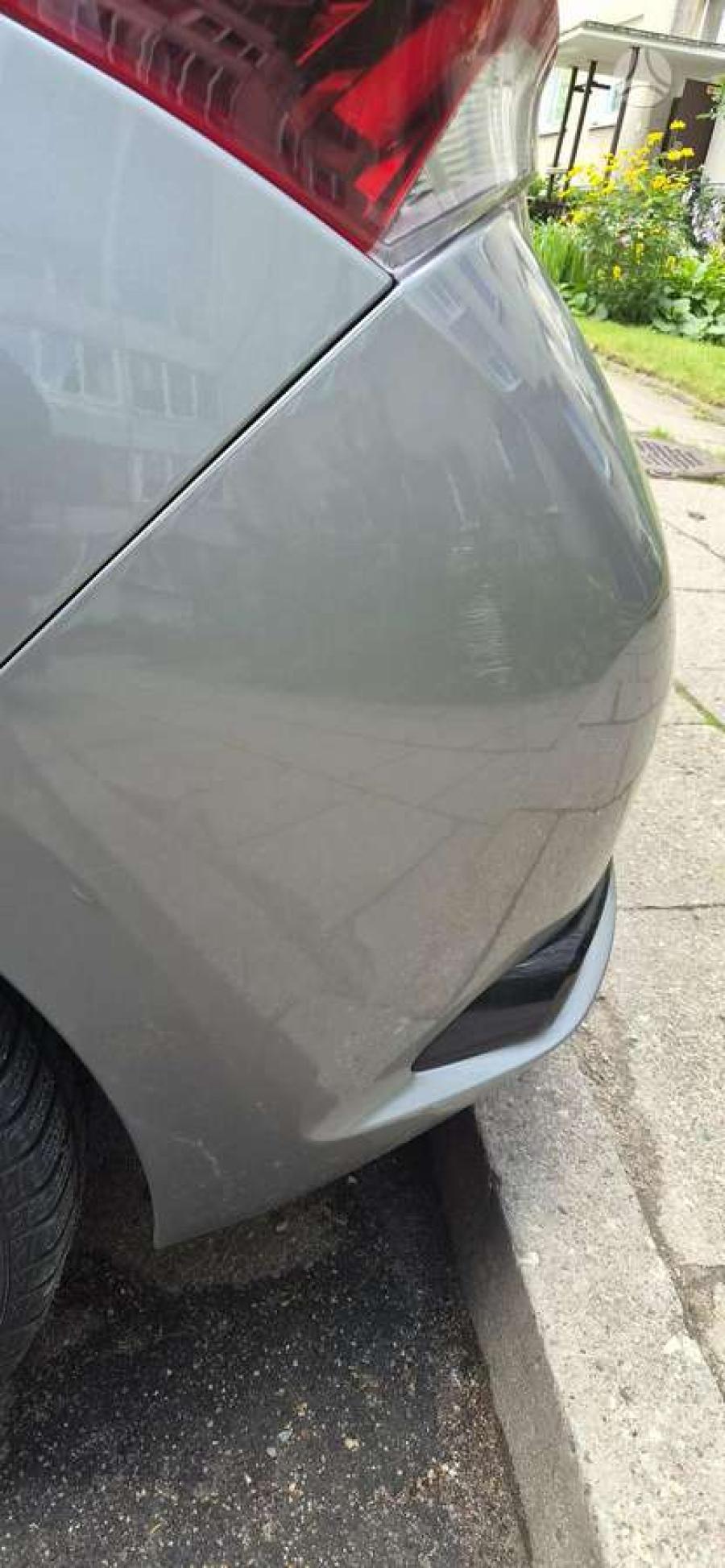 Pelēks Toyota Auris 2016 Viļņa, ar dzinēja tilpumu 1.80 L un nobraukumu 120 tūkst. km par 10499 €, foto 24 vietnē AUTOMOTO.COM.LV
