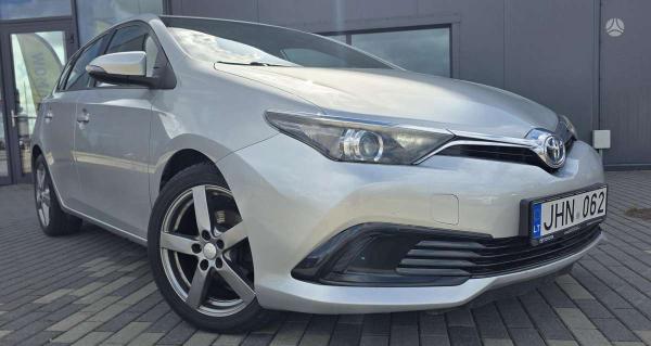 Pelēks Toyota Auris 2016 Šauļi, ar dzinēja tilpumu 1.36 L un nobraukumu 240 tūkst. km par 5150 €, foto 2 vietnē AUTOMOTO.COM.LV