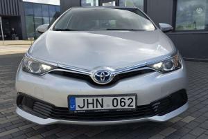 Grey Toyota Auris 2016 in Siauliai, with an engine capacity of 1.36 L and mileage of 240 thousand km for 5150 €, photo 4 on AUTOMOTO.COM.LV