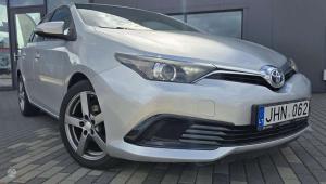 Grey Toyota Auris 2016 in Siauliai, with an engine capacity of 1.36 L and mileage of 240 thousand km for 5150 €, photo 7 on AUTOMOTO.COM.LV