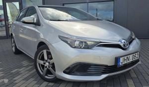 Grey Toyota Auris 2016 in Siauliai, with an engine capacity of 1.36 L and mileage of 240 thousand km for 5150 €, photo 8 on AUTOMOTO.COM.LV