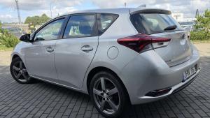 Grey Toyota Auris 2016 in Siauliai, with an engine capacity of 1.36 L and mileage of 240 thousand km for 5150 €, photo 10 on AUTOMOTO.COM.LV