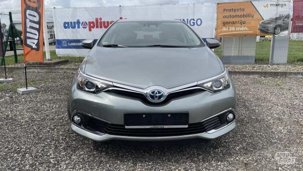 Grey Toyota Auris 2016 in Marijampole, with an engine capacity of 1.80 L and mileage of 86 thousand km for 12990 €, photo 3 on AUTOMOTO.COM.LV