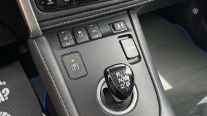 Pelēks Toyota Auris 2016 Marijampole, ar dzinēja tilpumu 1.80 L un nobraukumu 86 tūkst. km par 12990 €, foto 4 vietnē AUTOMOTO.COM.LV