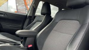 Pelēks Toyota Auris 2016 Marijampole, ar dzinēja tilpumu 1.80 L un nobraukumu 86 tūkst. km par 12990 €, foto 14 vietnē AUTOMOTO.COM.LV