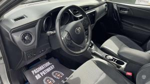 Pelēks Toyota Auris 2016 Marijampole, ar dzinēja tilpumu 1.80 L un nobraukumu 86 tūkst. km par 12990 €, foto 30 vietnē AUTOMOTO.COM.LV
