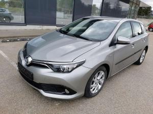 Pelēks Toyota Auris 2016 Viļņa, ar dzinēja tilpumu 1.80 L un nobraukumu 162 tūkst. km par 11300 €, foto 3 vietnē AUTOMOTO.COM.LV