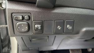 Grey Toyota Auris 2016 in Marijampole, with an engine capacity of 1.80 L and mileage of 86 thousand km for 12790 €, photo 4 on AUTOMOTO.COM.LV
