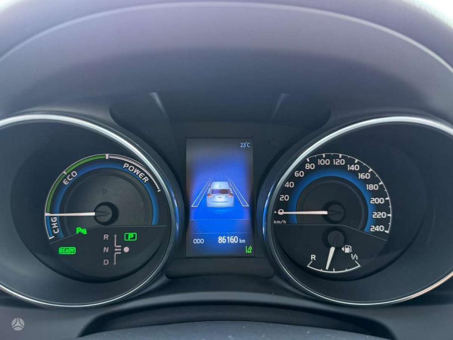 Grey Toyota Auris 2016 in Marijampole, with an engine capacity of 1.80 L and mileage of 86 thousand km for 12790 €, photo 15 on AUTOMOTO.COM.LV