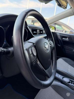 Grey Toyota Auris 2016 in Marijampole, with an engine capacity of 1.80 L and mileage of 86 thousand km for 12790 €, photo 18 on AUTOMOTO.COM.LV