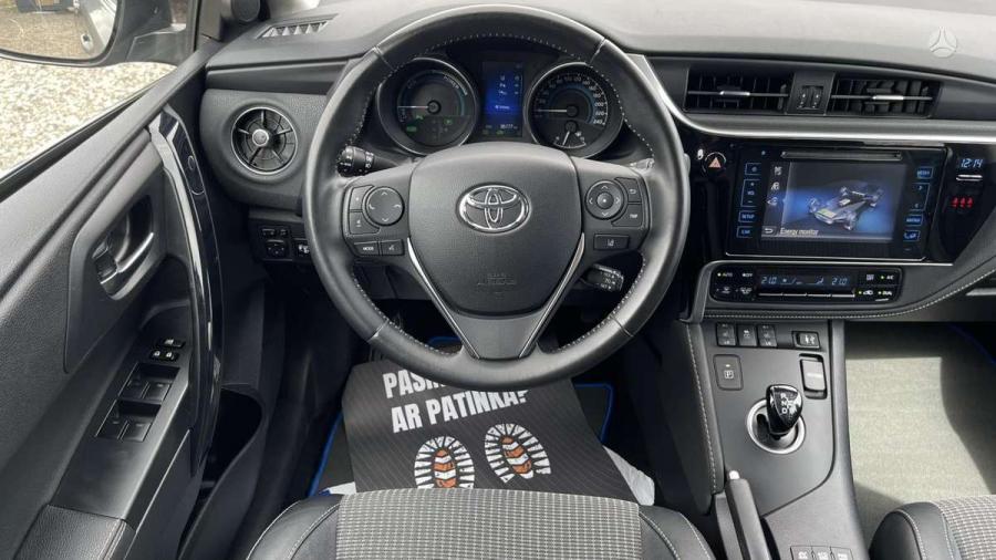 Grey Toyota Auris 2016 in Marijampole, with an engine capacity of 1.80 L and mileage of 86 thousand km for 12790 €, photo 27 on AUTOMOTO.COM.LV