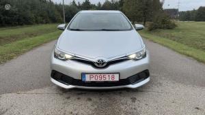 Pelēks Toyota Auris 2016 Kauņa, ar dzinēja tilpumu 1.36 L un nobraukumu 158 tūkst. km par 6300 €, foto  vietnē AUTOMOTO.COM.LV