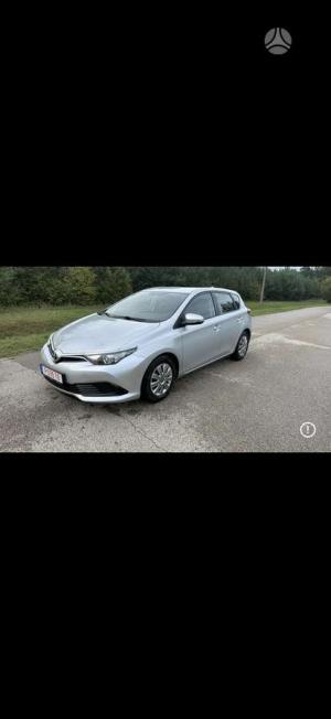 Grey Toyota Auris 2016 in Kaunas, with an engine capacity of 1.36 L and mileage of 158 thousand km for 6300 €, photo 9 on AUTOMOTO.COM.LV