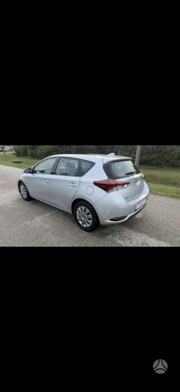 Grey Toyota Auris 2016 in Kaunas, with an engine capacity of 1.36 L and mileage of 158 thousand km for 6300 €, photo 10 on AUTOMOTO.COM.LV