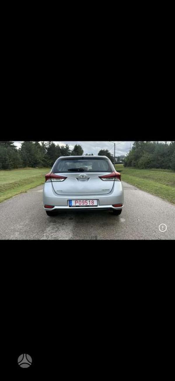 Grey Toyota Auris 2016 in Kaunas, with an engine capacity of 1.36 L and mileage of 158 thousand km for 6300 €, photo 11 on AUTOMOTO.COM.LV