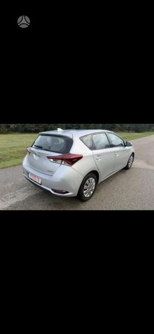 Grey Toyota Auris 2016 in Kaunas, with an engine capacity of 1.36 L and mileage of 158 thousand km for 6300 €, photo 12 on AUTOMOTO.COM.LV